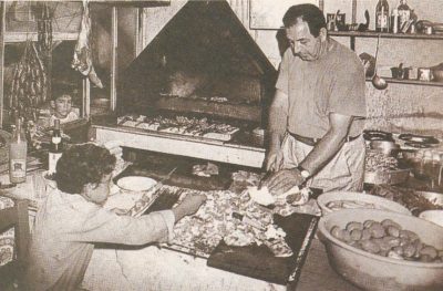 What is a Gyro? The origins of the special Greek delicacy | The Greek Food